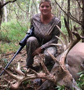 Trophy Whitetail Deer Hunts in Illinois | Samsons Ridge